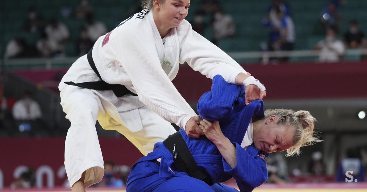 Kaja Kajzer po porazu proti svetovni prvakinji ostaja brez medalje, a z ...