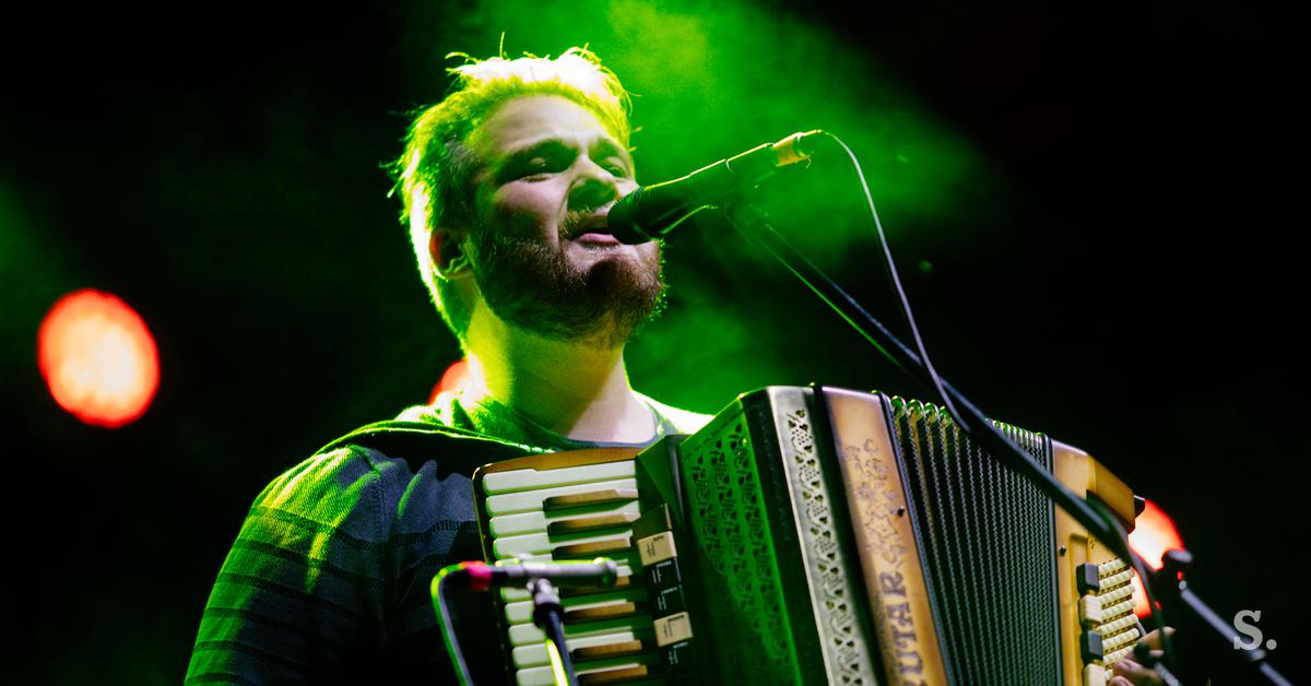 Poskočni muzikant Martin Juhart je oddan - siol.net
