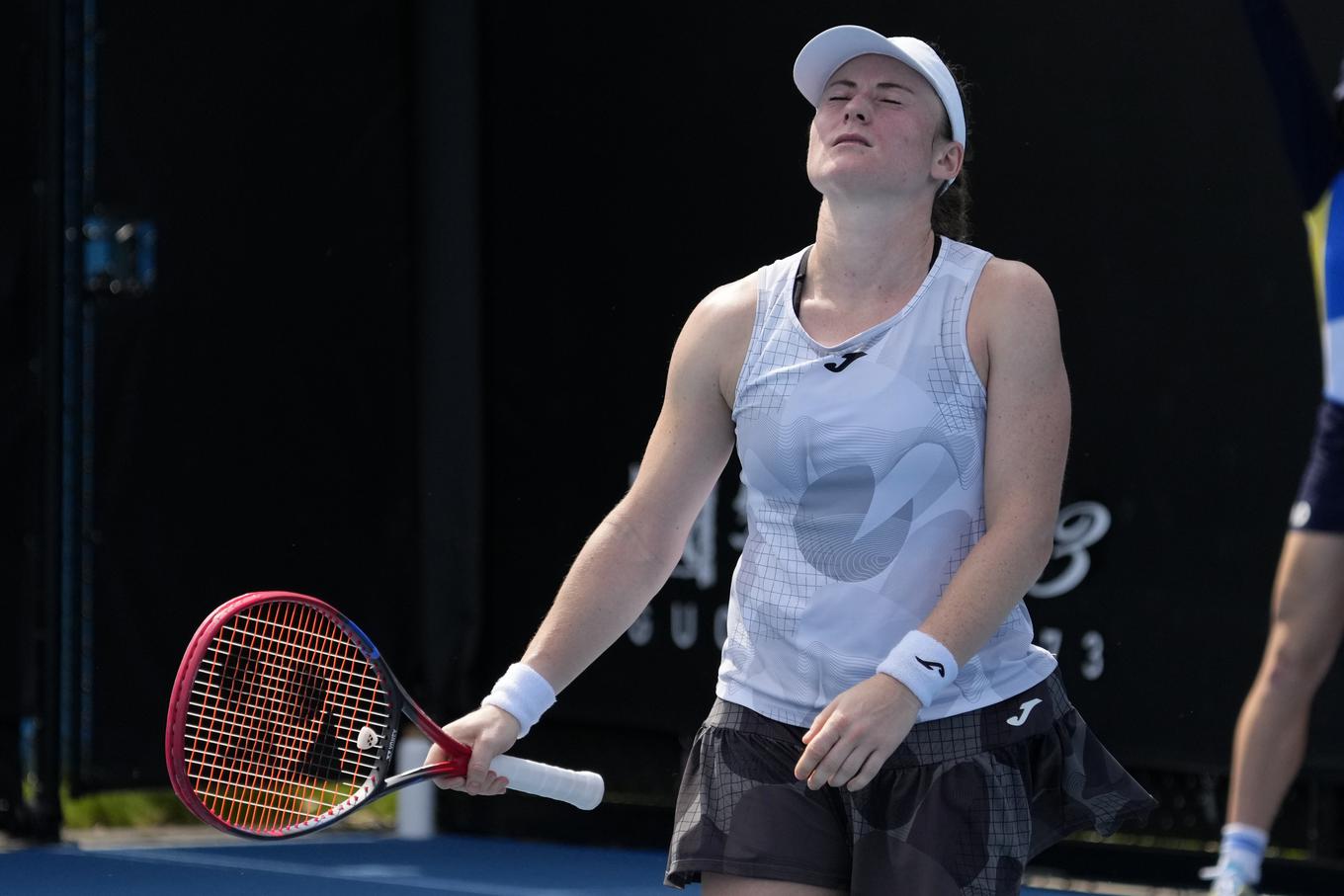 Kaja Juvan in Veronika Erjavec v drugi krog kvalifikacij Wimbledona, Zidanšek ni uspelo - siol.net