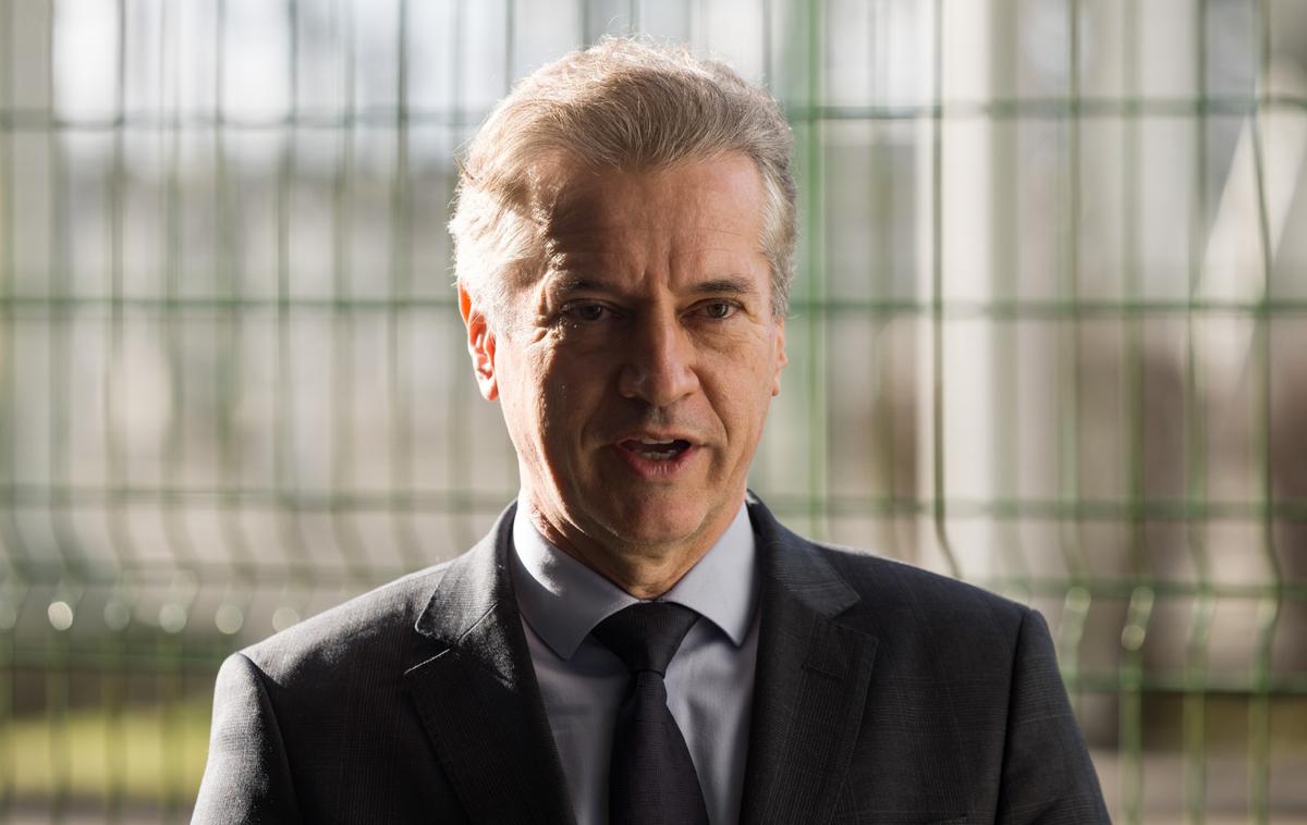 Robert Golob kritičen do Izraela: Za to morajo odgovarjati - siol.net