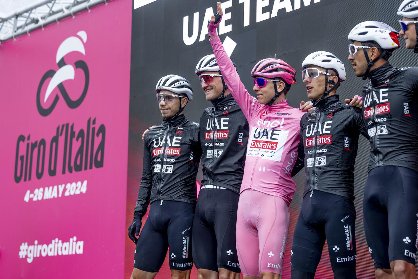 Kako časovno potratna je za Tadeja Pogačarja Dirka po Italiji? - siol.net