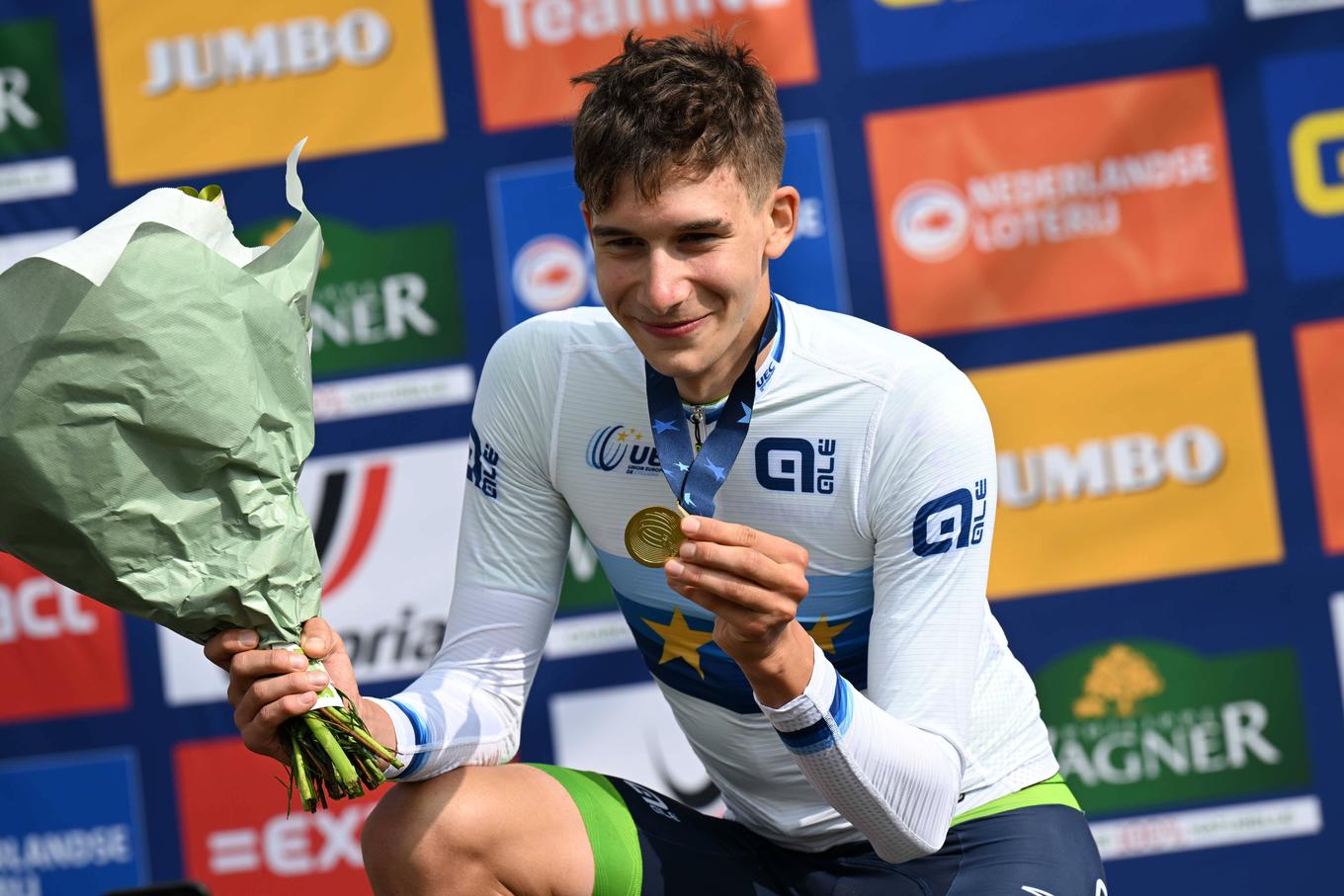 Anže Ravbar prvi v cilju, zmagovalec 44. maratona Franje Zanetti - siol.net