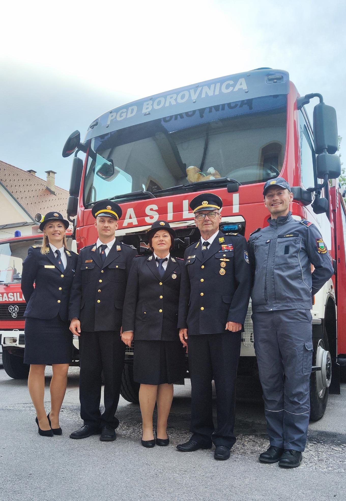 Saša Mevec Pušnik že od malega premika meje v gasilstvu: To je moje poslanstvo #video - siol.net