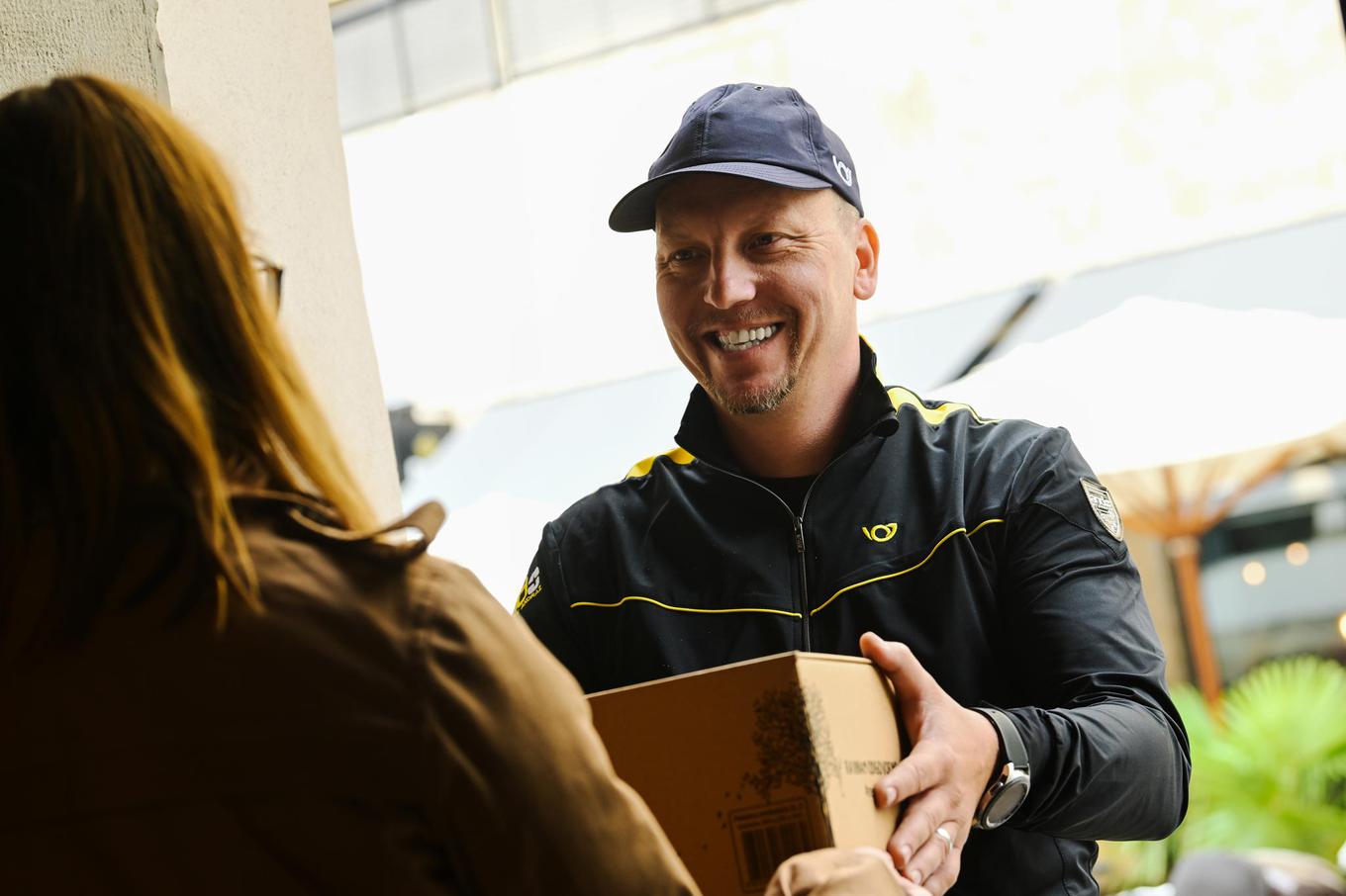 Pošta Slovenije z največjo paketno logistično mrežo v državi pakete ...
