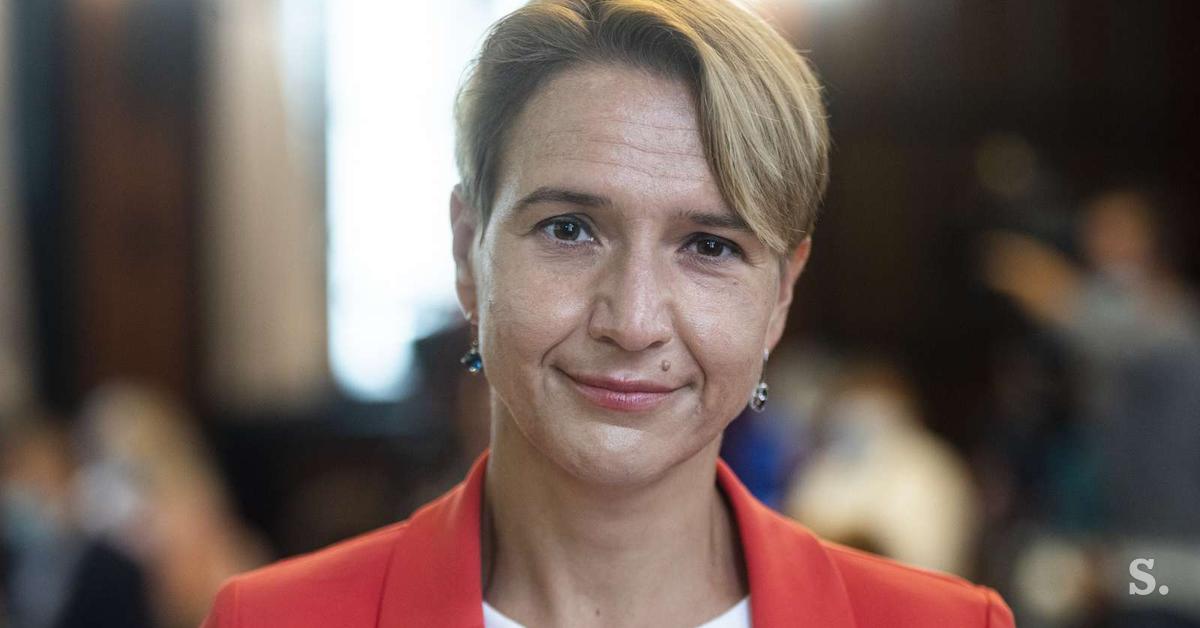 Vodenje SLS v roke Tine Bregant - siol.net