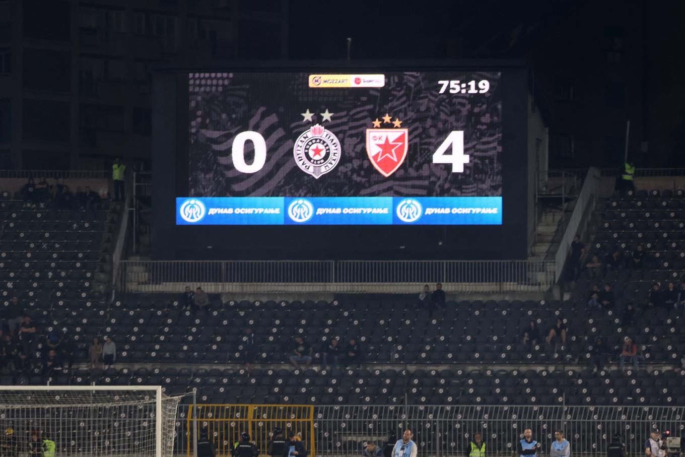 Crvena zvezda s pomočjo izjemnega Elšnika pomendrala Partizan - siol.net