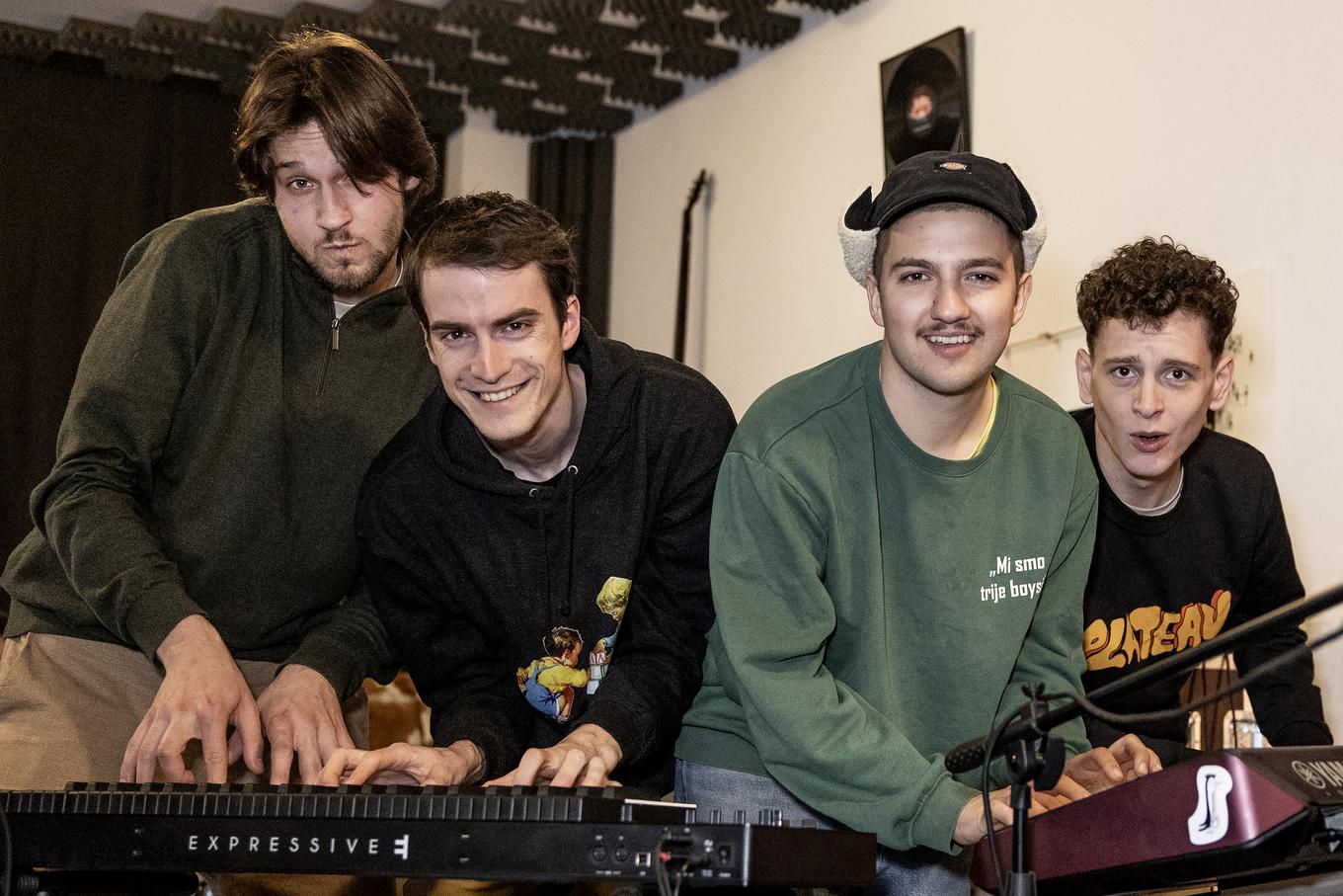 Skupina Kokosy: Trenutno se dogaja popolna renesansa #foto #video ...