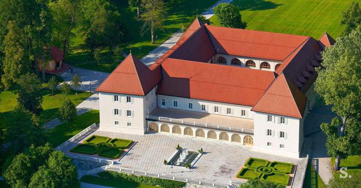 Grad, kjer bosta večerjala Putin in Pahor - siol.net