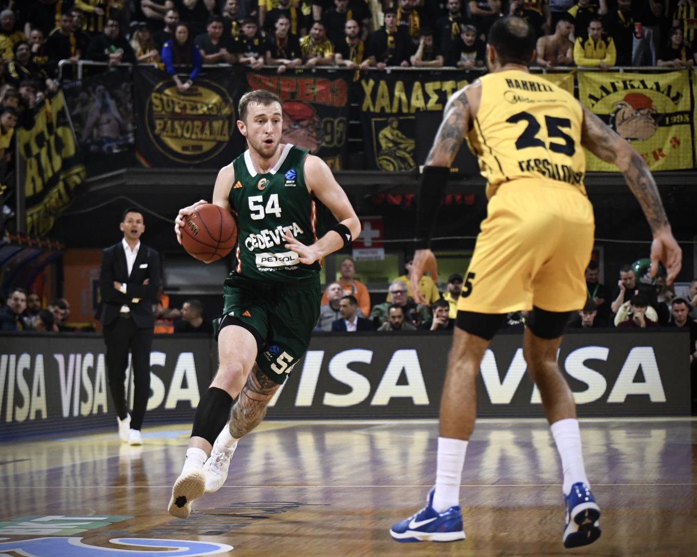 Cedevita Olimpija za konec leta odpihnila Aris - siol.net