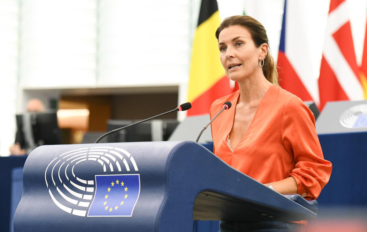 Italijanski evroposlanki zaradi afere Katargate odvzeli imuniteto ...