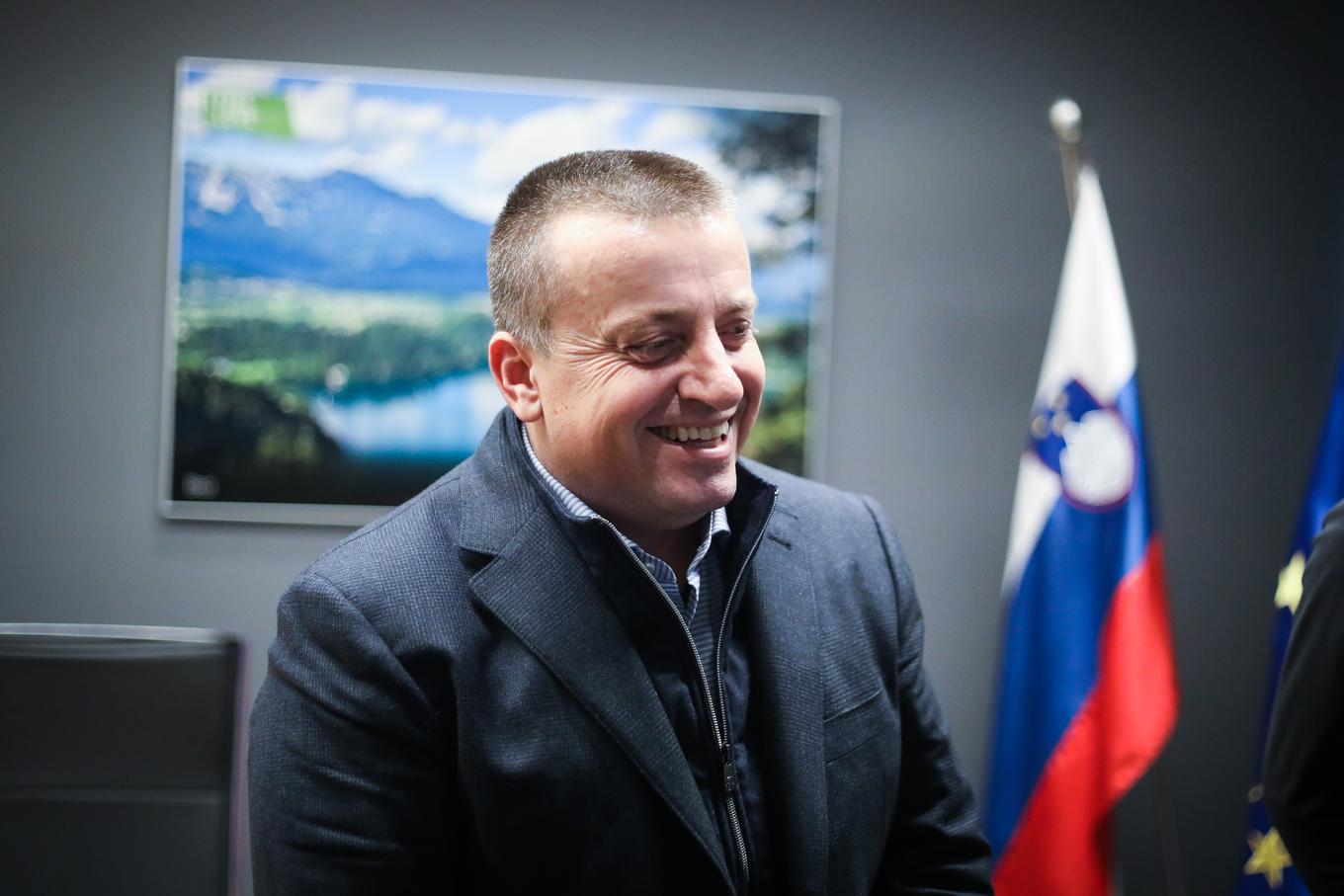 Joc Pečečnik se dogovarja za posel življenja - siol.net